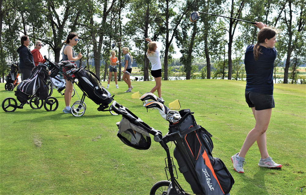 Panthers girls’ golf sees strong start for season | News, Sports, Jobs ...